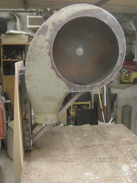 Mounting the cyclone